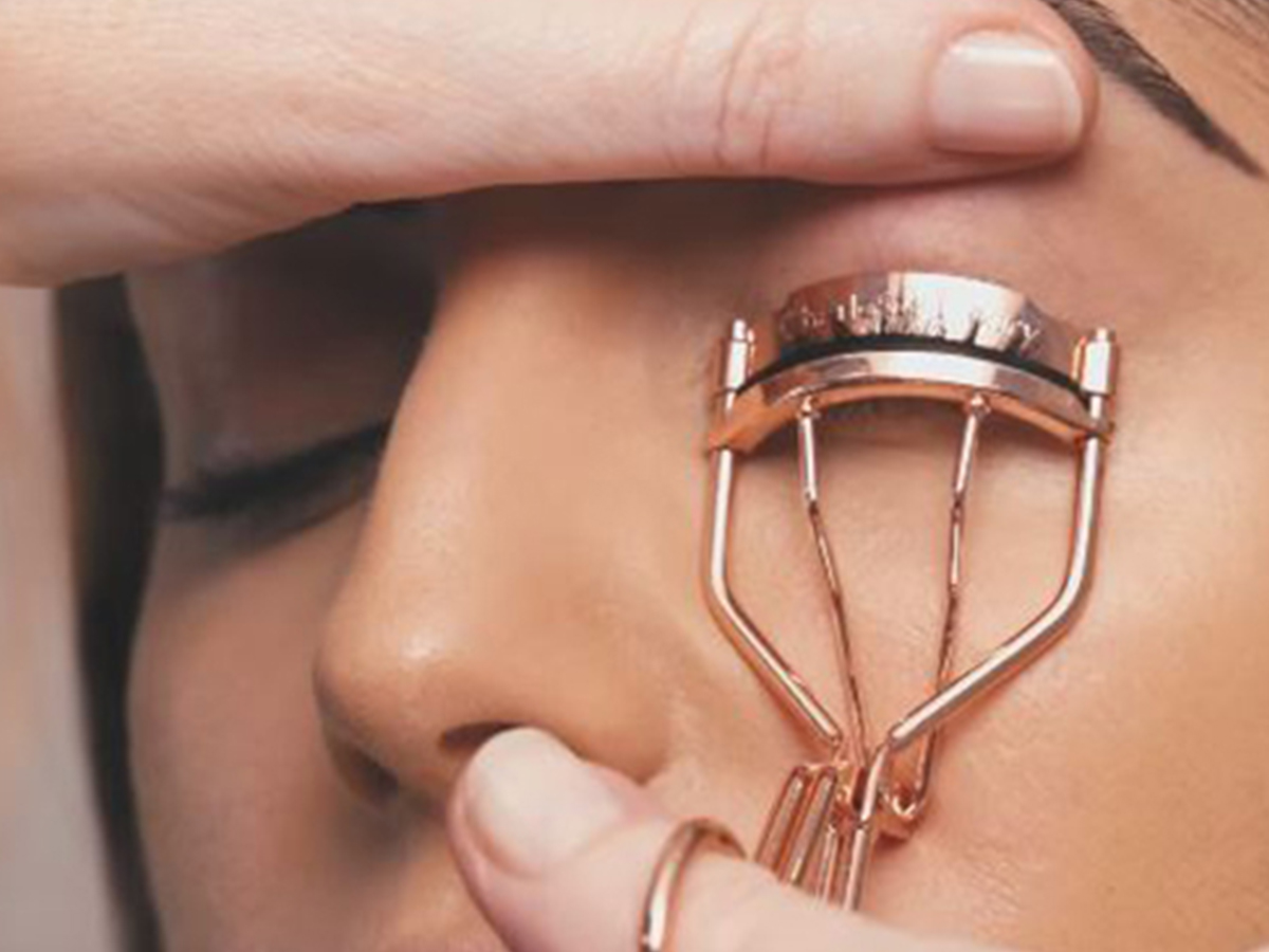 Mini Eyelash Curler - What is It and Why You Need It