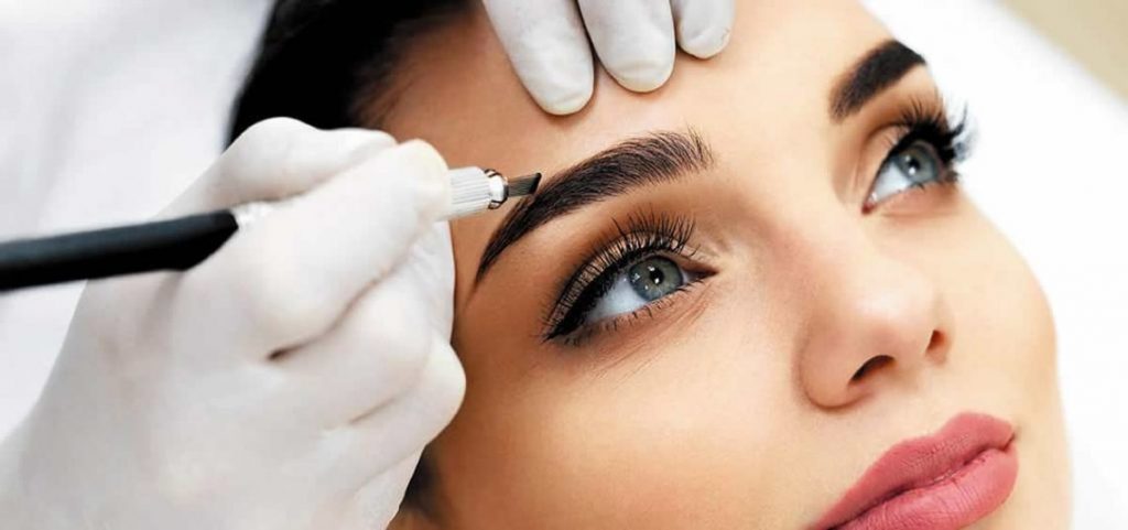Eyebrow Tattoo vs Microblading: What's the Difference?